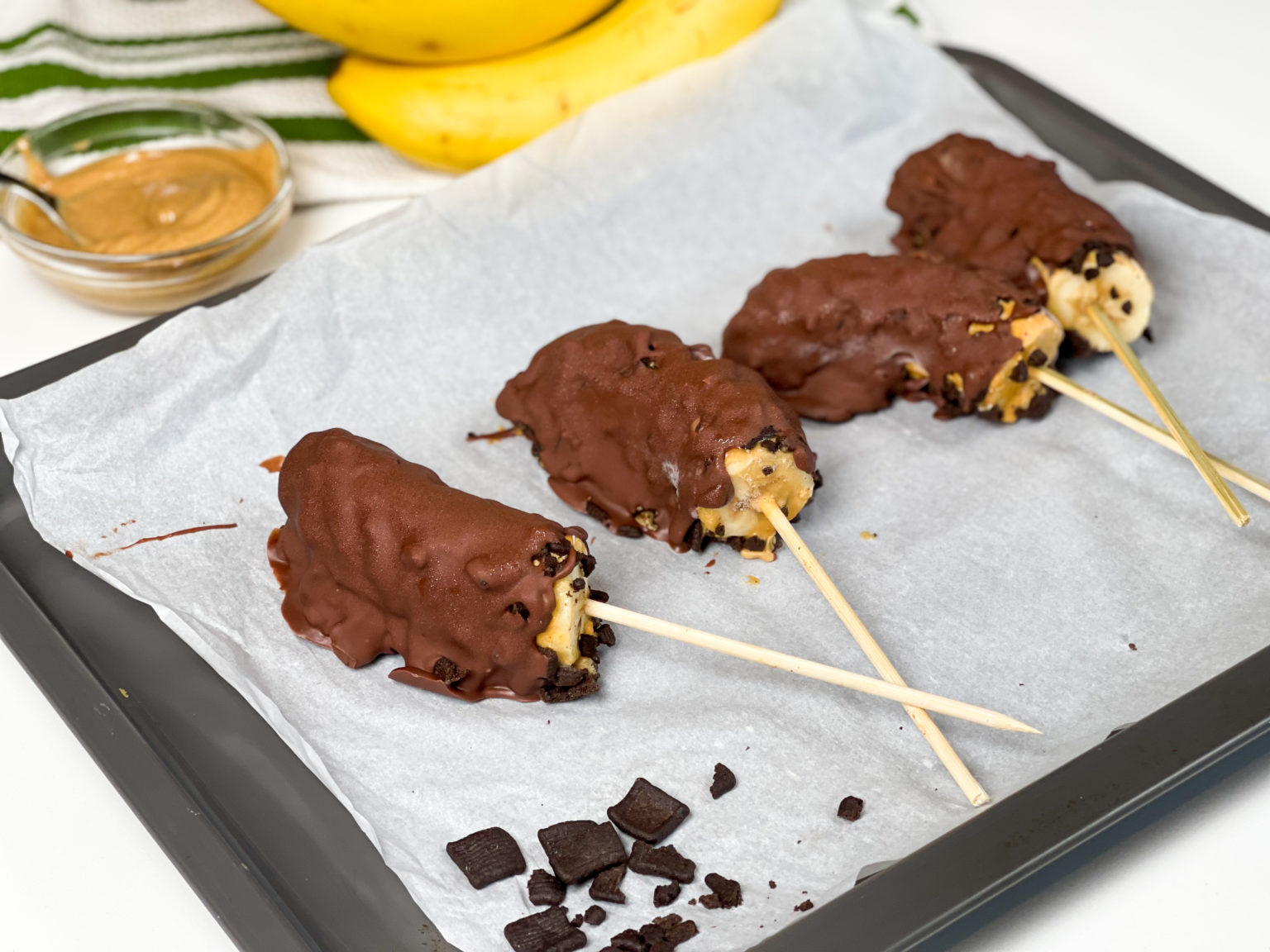 Chunky Monkey Frozen Banana Popsicles - F-Factor